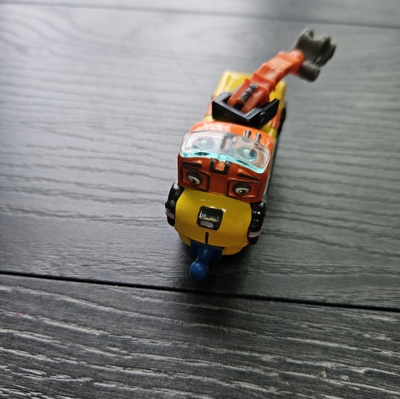 tomy | Toys | Tomy Ludorum Chuggington Skylar Crane Train Engine 23 ...